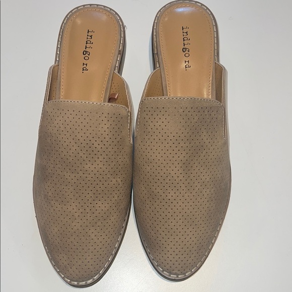 Indigo | Shoes | Indigo Rd Jenny Kane Womens Tan Slipon Mule Loafers ...